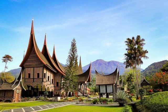 Top 5 Most Visited Provinces by Foreign Tourists in Sumatra - Expat ...